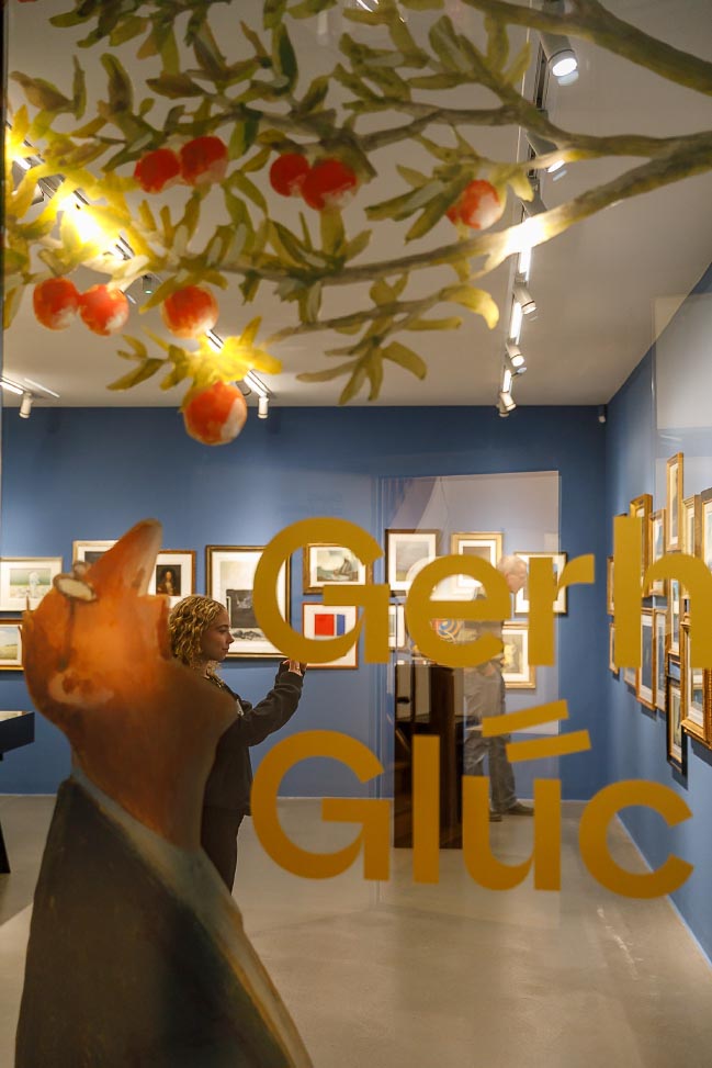 3879 Viel Glück @ Cartoonmuseum — derek li wan po photography gmbh